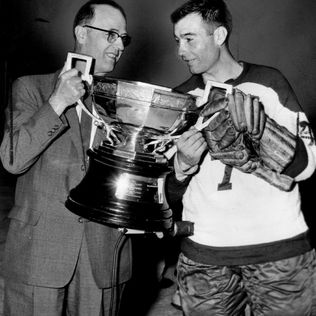 Seattle hockey legend Guyle Fielder: ‘I just loved to play’ | The ...