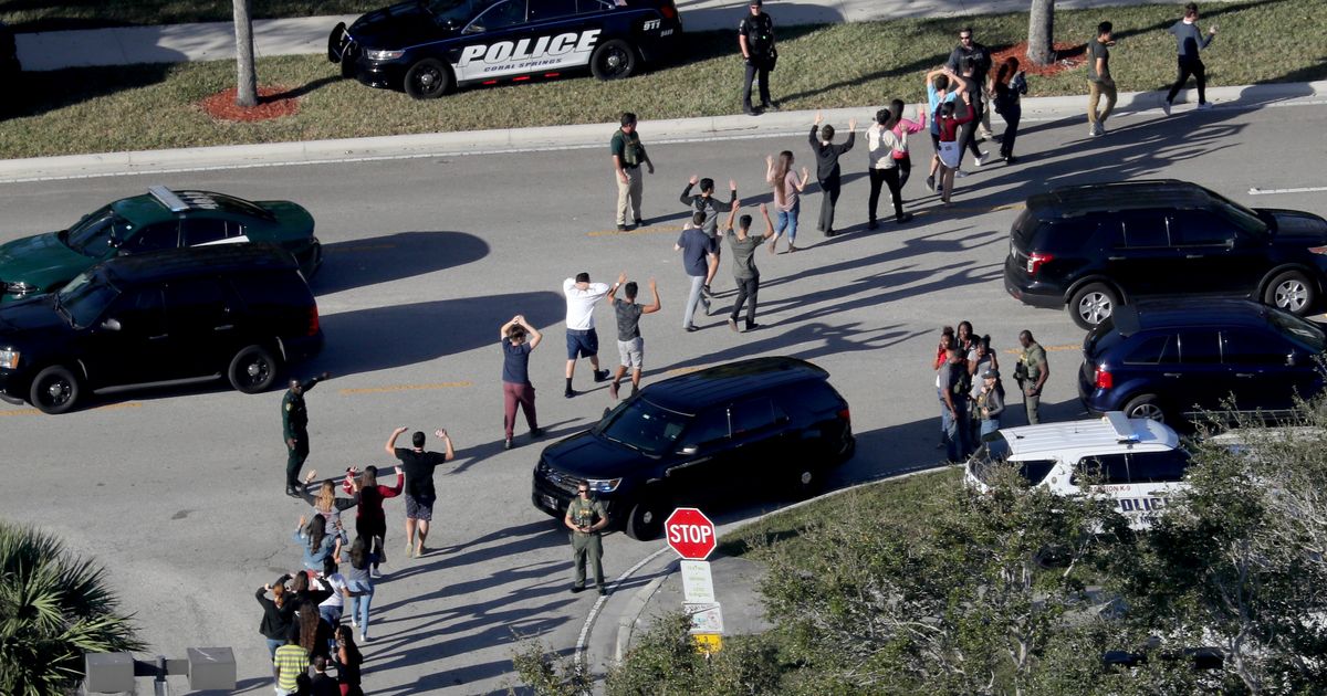 Chaos of school shooting shown in 911 calls, radio traffic | The ...