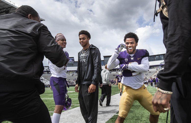 In dramatic finish, Huskies defense gets goal-line stop on final play ...