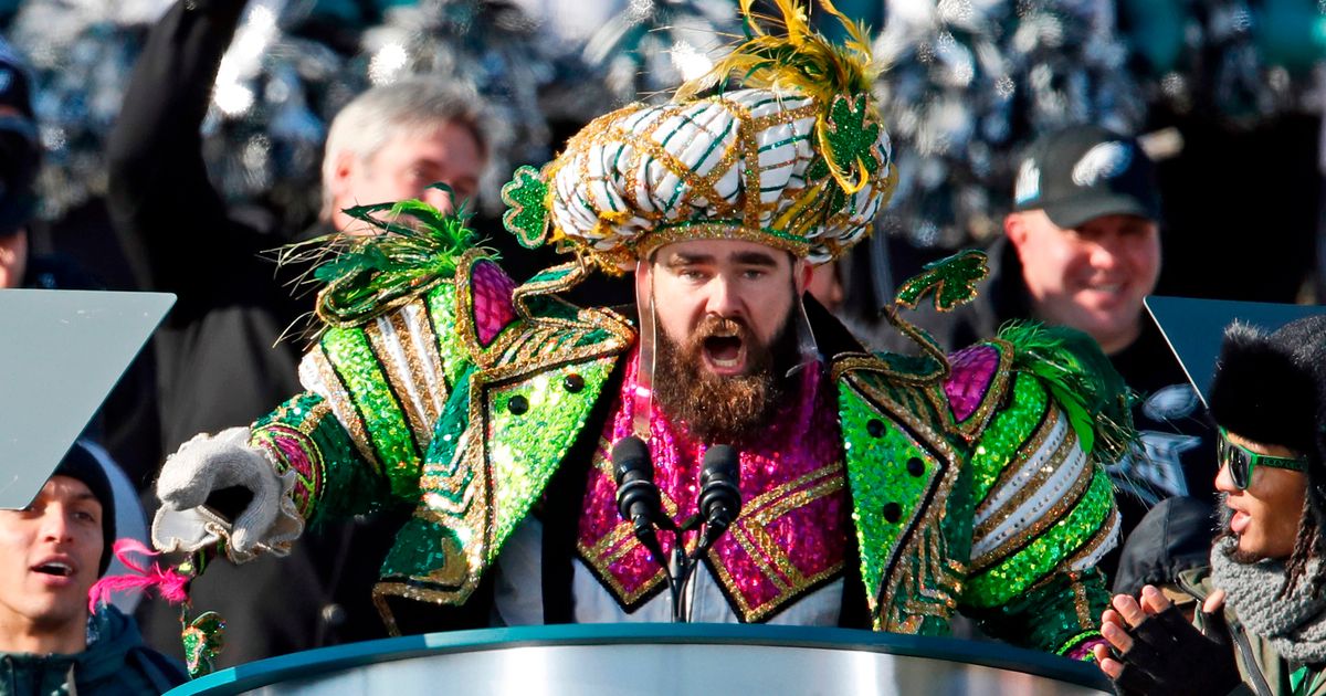 Eagles center Jason Kelce gets married, sequins not included | The ...