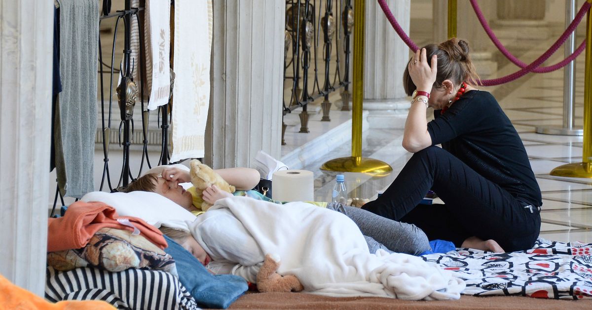 Parents of disabled Polish children keep up protests | The Seattle Times