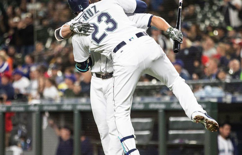 Lower back discomfort keeps Nelson Cruz out of the Mariners’ lineup for ...