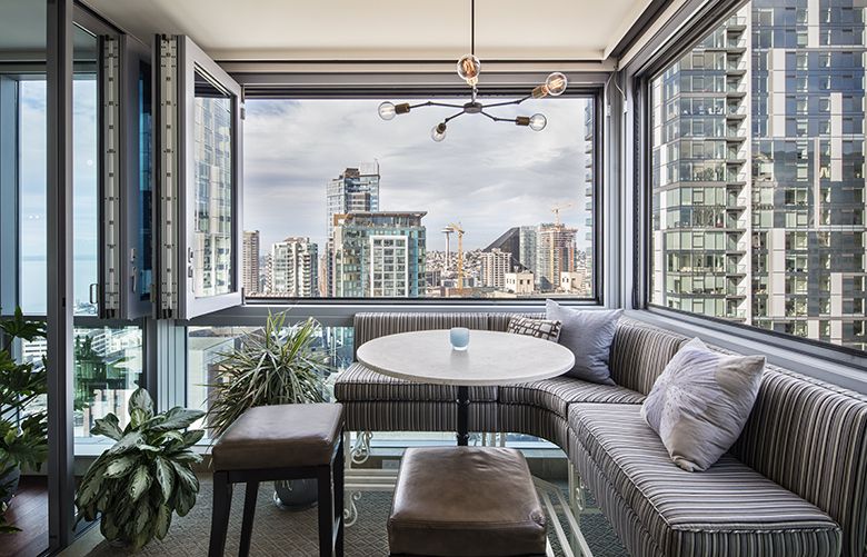 In downsizing to a downtown condo, a couple pulls an aesthetic U-turn ...