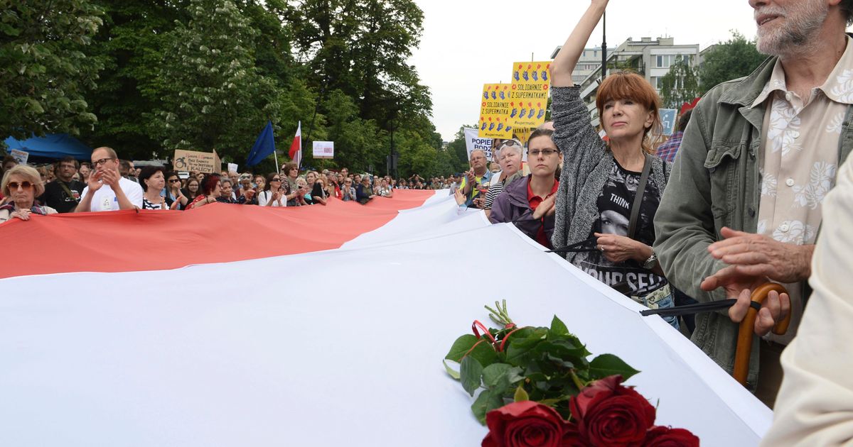 Hundreds rally on Polish Mother’s Day to support disabled | The Seattle ...