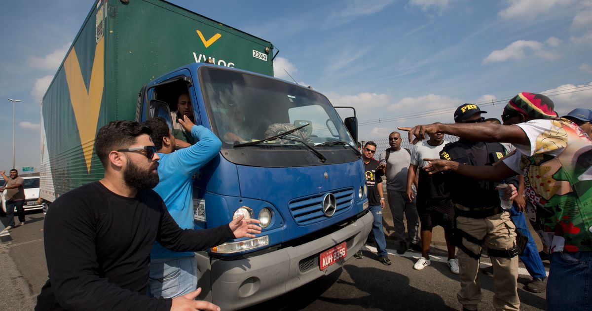 Brazil says deal reached to suspend damaging trucker strike | The ...