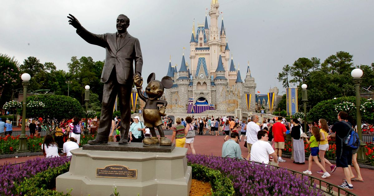 Official: Lyft drivers at Disney World can join union | The Seattle Times