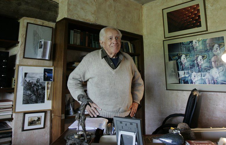 Combat war photographer David Douglas Duncan dies at 102 | The Seattle ...