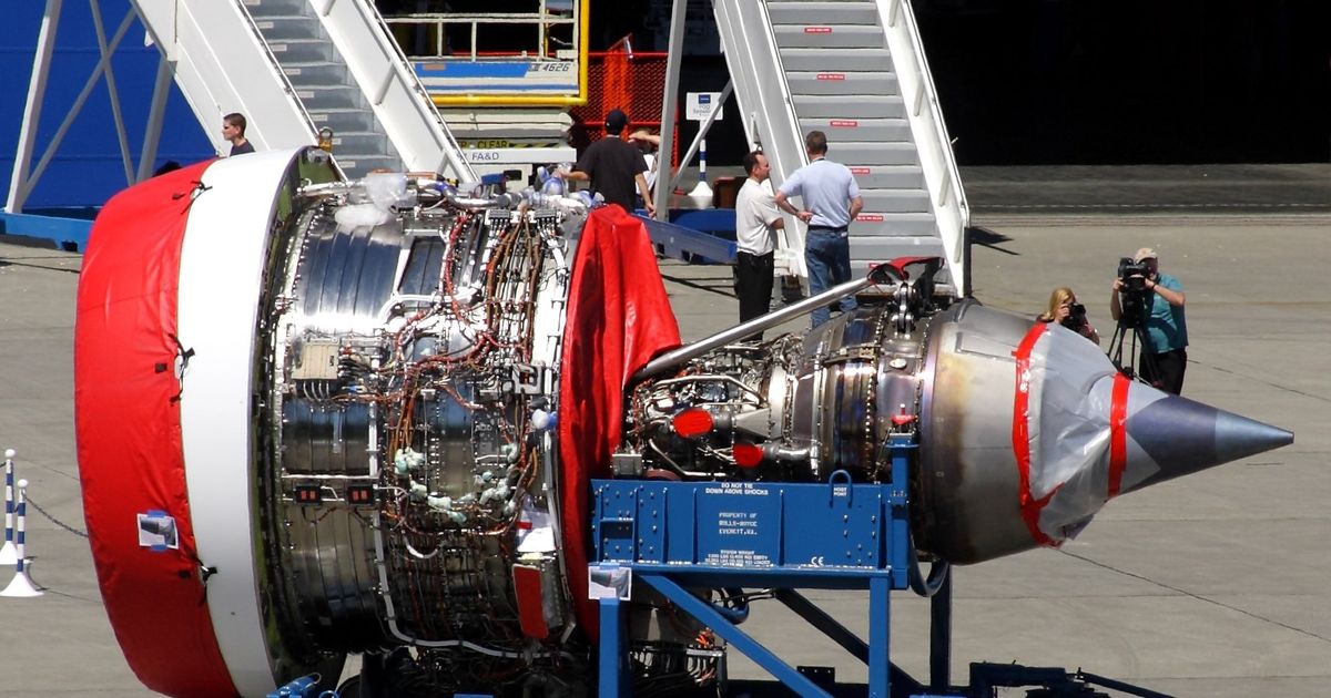 Rolls-Royce 787 engine woes spread as job cuts loom | The Seattle Times