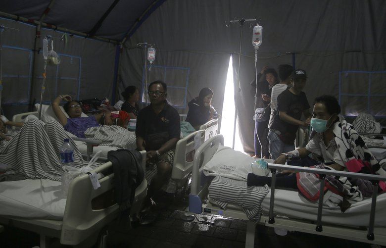 Thousands left homeless by deadly quake on Indonesian island | The ...