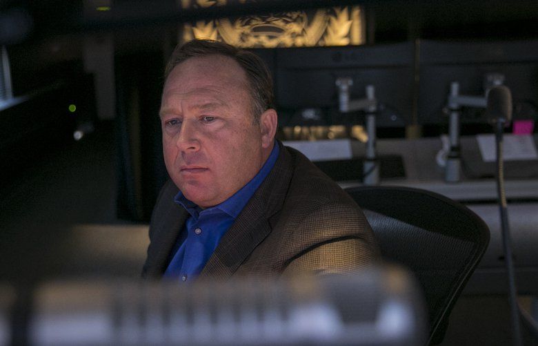 Gatekeepers or censors? Tech sites muddle through managing offensive ...