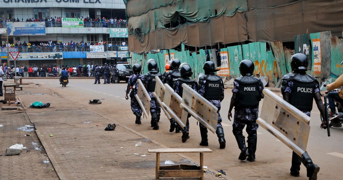 Ugandan opposition pop star flies to US for treatment | The Seattle Times