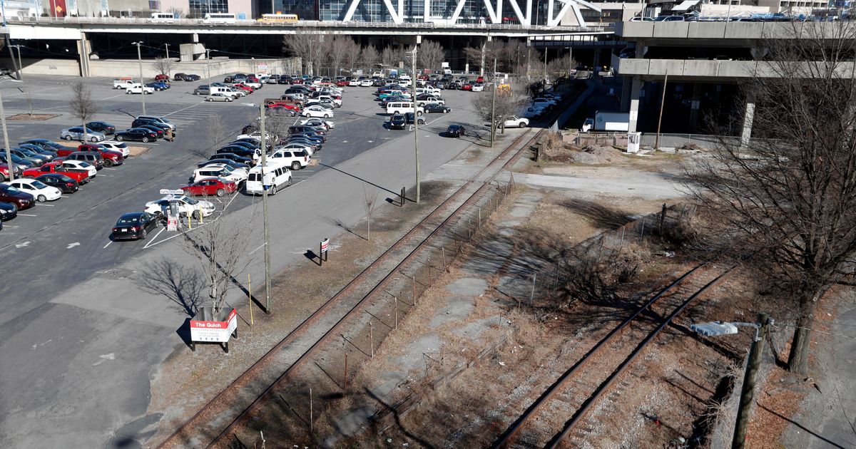 With Amazon courting Atlanta, mayor touts “Gulch” project | The Seattle ...