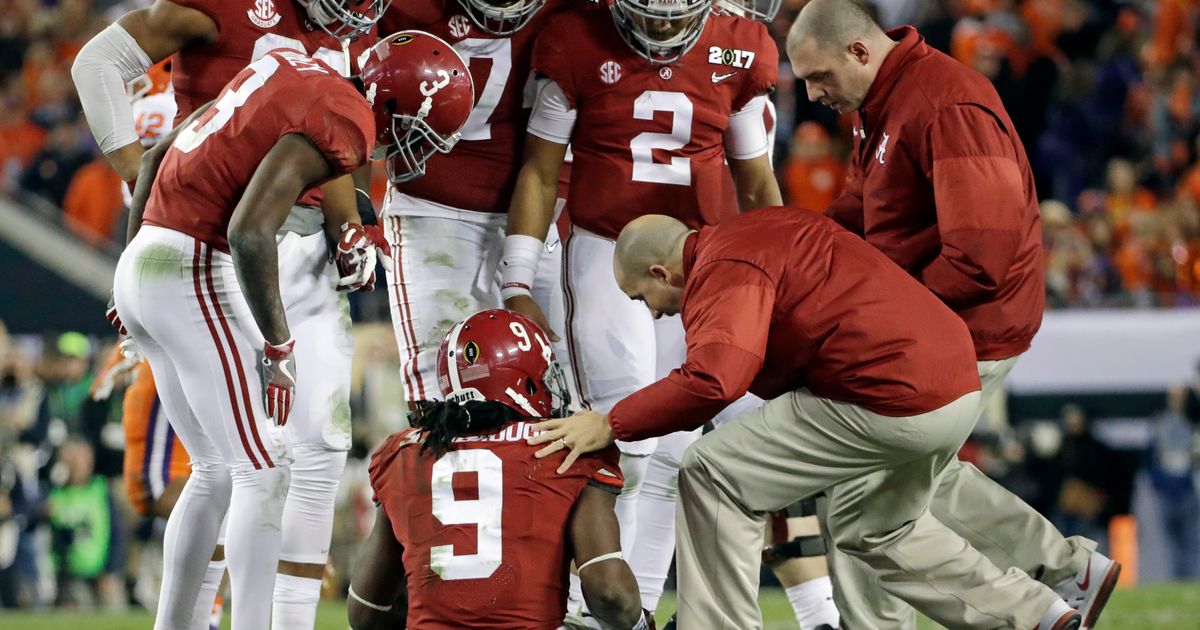 NCAA injury debate pits player privacy vs. gambling concerns | The ...