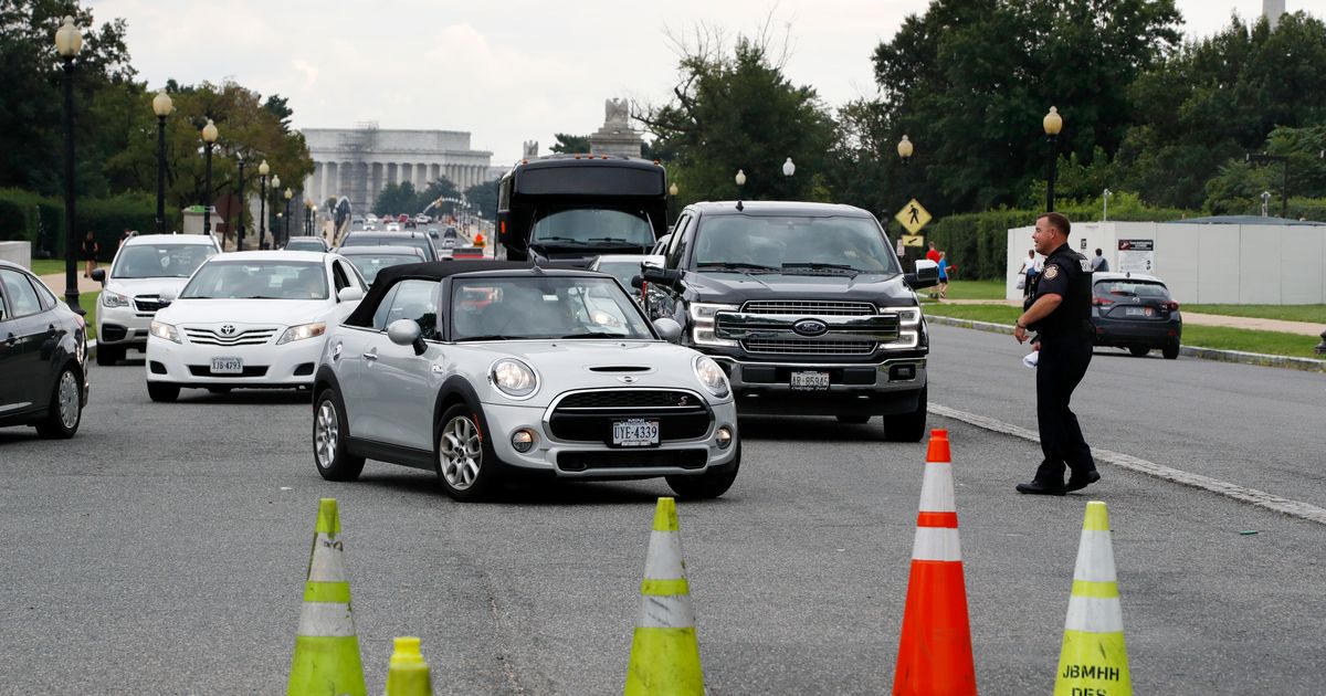 All clear at Arlington National Cemetery after bomb threat | The ...