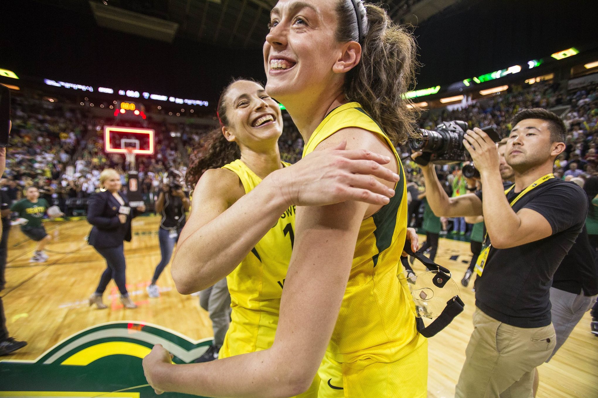 Sue Bird and Breanna Stewart power Storm into WNBA Finals with 94-84 ...