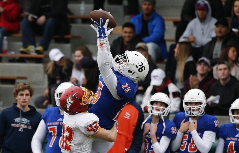 Washington state high-school football scoreboard: Live updates from big ...