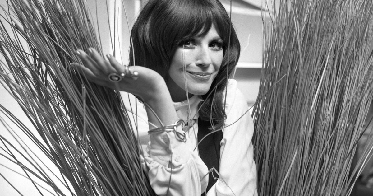 Fenella Fielding, star of ‘Carry On’ comedies, dies at 90 | The Seattle ...