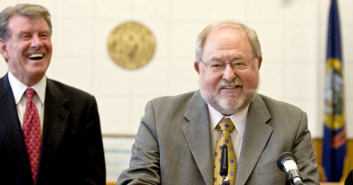 Idaho Supreme Court Justice Warren Jones dies | The Seattle Times