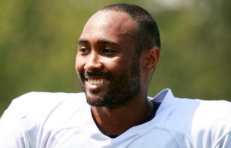 Seahawk K.J. Wright pledging $300 for every tackle to build water wells ...