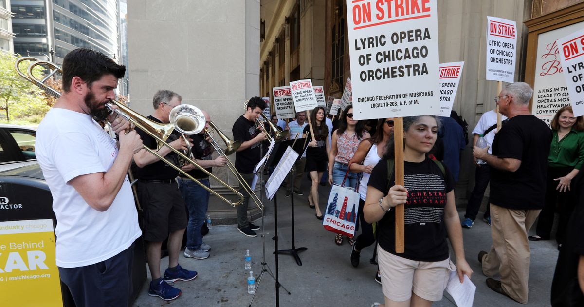 Lyric Opera musicians go on strike, threatening opera season | The ...