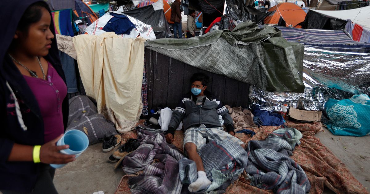 Warnings grow over unsanitary conditions in Tijuana shelter | The ...