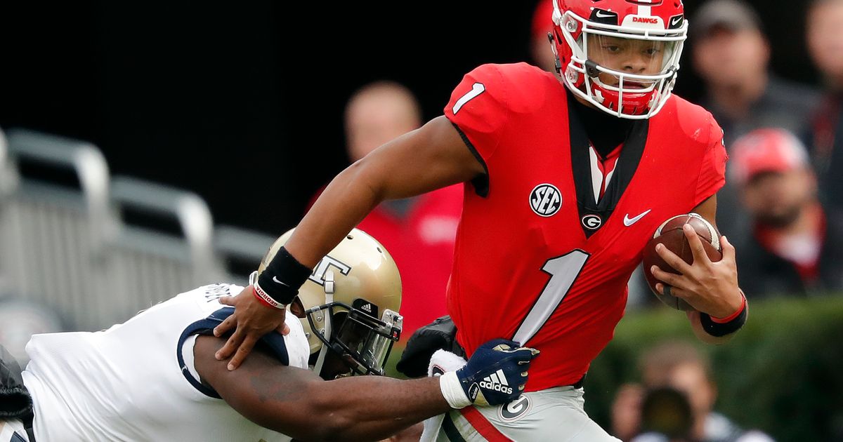 Georgia signs QB Mathis as Fields considers transfer | The Seattle Times