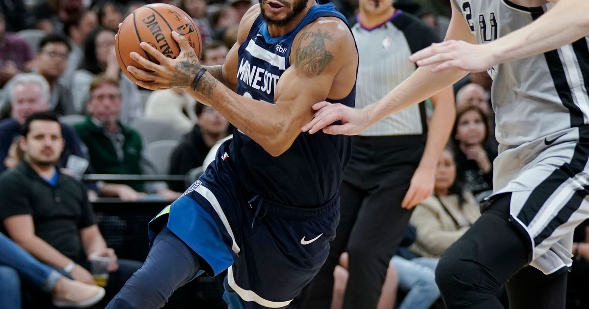 Derrick Rose to sit out vs. Thunder with sore ankle | The Seattle Times