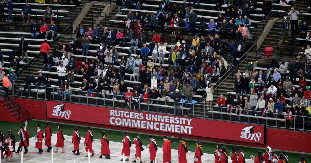Colleges delay tuition, offer aid as shutdown hits students | The ...