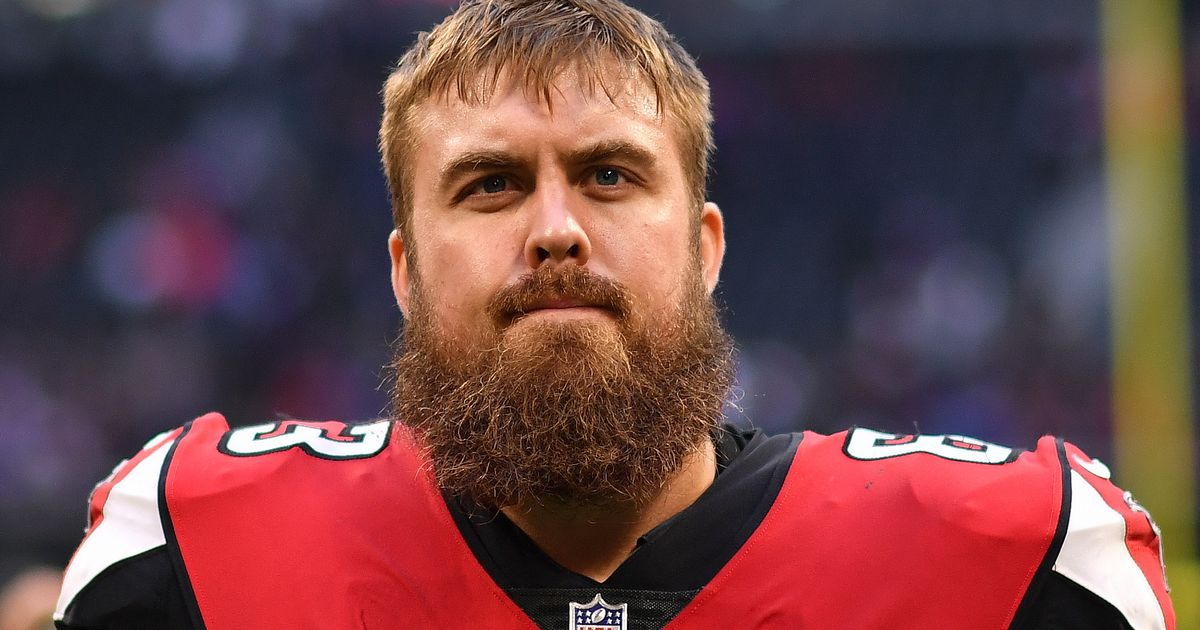 Falcons G Garland, former Lions QB Hipple award finalists | The Seattle ...