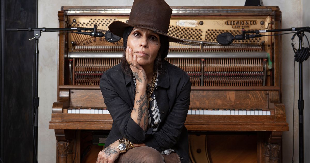 Linda Perry, pioneering producer, smashing through history | The ...