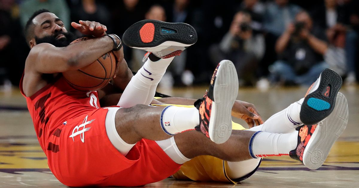 NBA reminding teams to keep cool when hot with referees | The Seattle Times