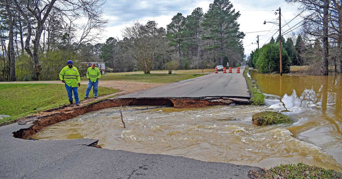 Waters receding in parts of flooded South; more rain ahead | The ...
