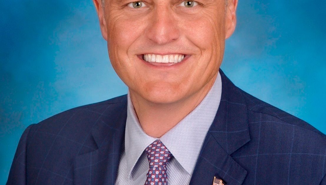 AutoNation names USAA executive as new CEO | The Seattle Times