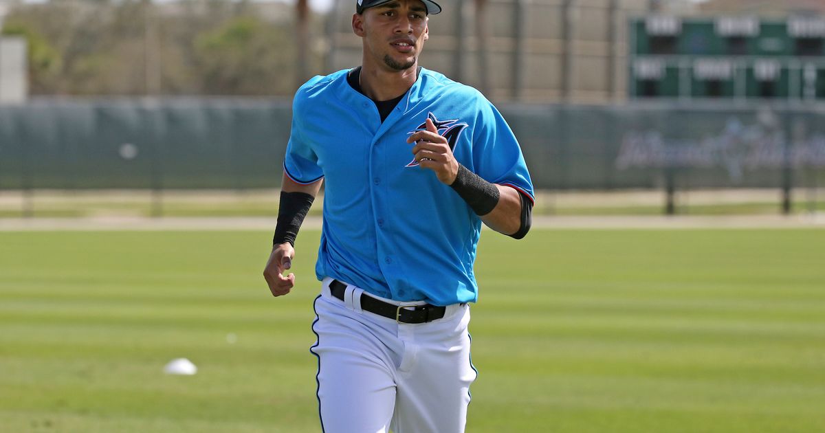 Marlins begin rollout of outfielder Victor Victor Mesa | The Seattle Times