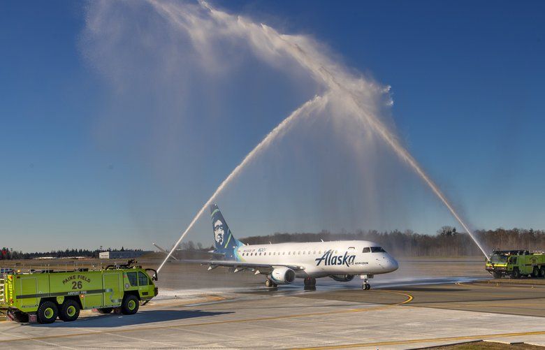 How the first day of commercial flights from Paine Field went | The ...