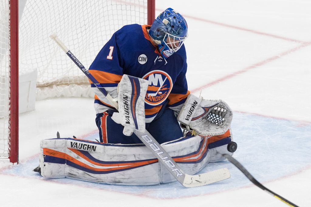 Lee’s late goal lifts Islanders to 2-1 win over Canadiens | The Seattle ...