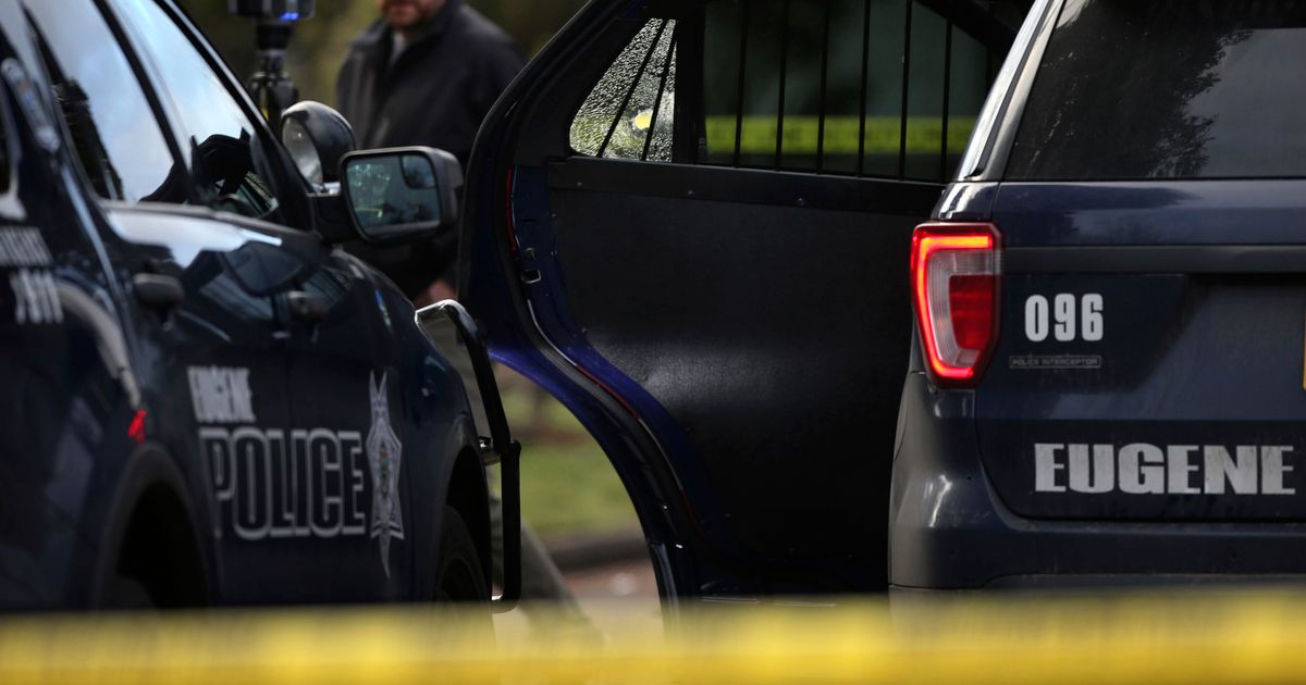 Eugene police officer fires at suspect, no injuries | The Seattle Times