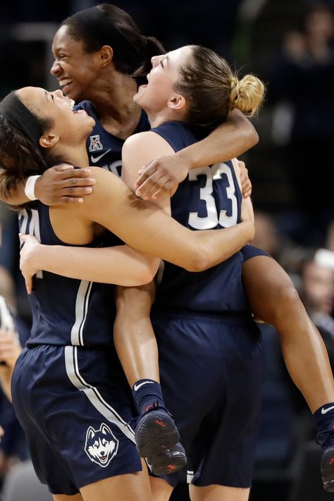 Samuelson leads UConn to 12th straight Final Four | The Seattle Times
