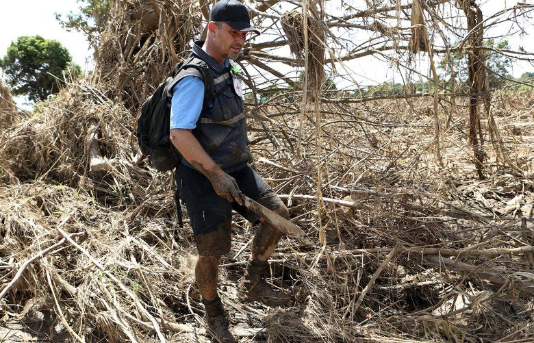 One man’s quest to find the dead after devastating cyclone | The ...