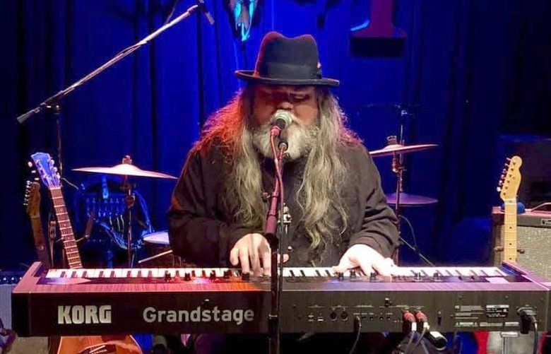 Soulful Seattle singer Shawn Smith dead at 53 | The Seattle Times