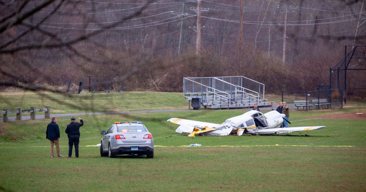 Small plane crashes on baseball field; 2 in aircraft hurt | The Seattle ...