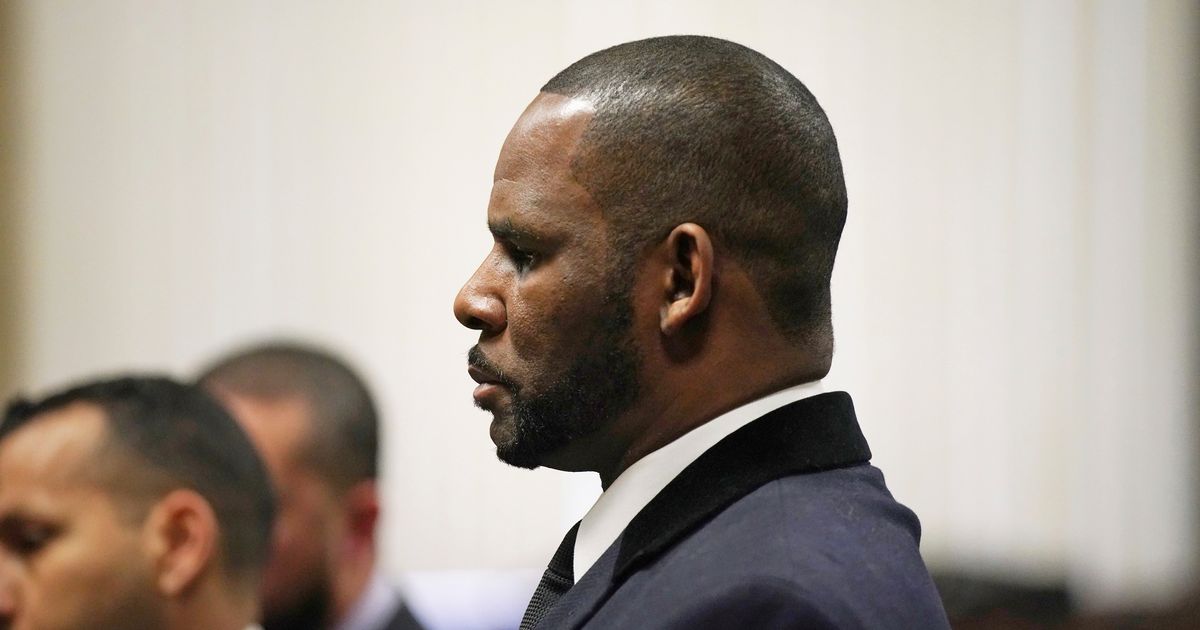 R. Kelly’s lawyer demands Avenatti texts, emails at hearing | The ...