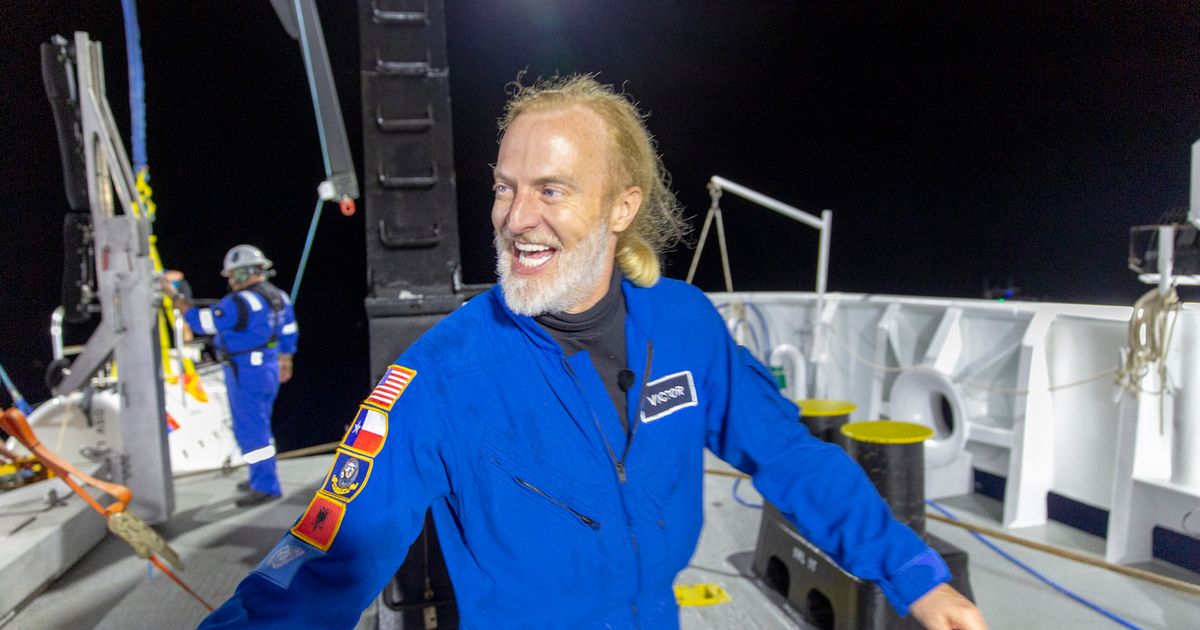 Explorer recounts making the deepest ocean dive in history | The ...