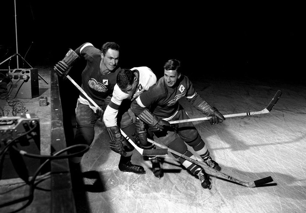 Hockey Hall of Famer Red Kelly dies at age 91 | The Seattle Times