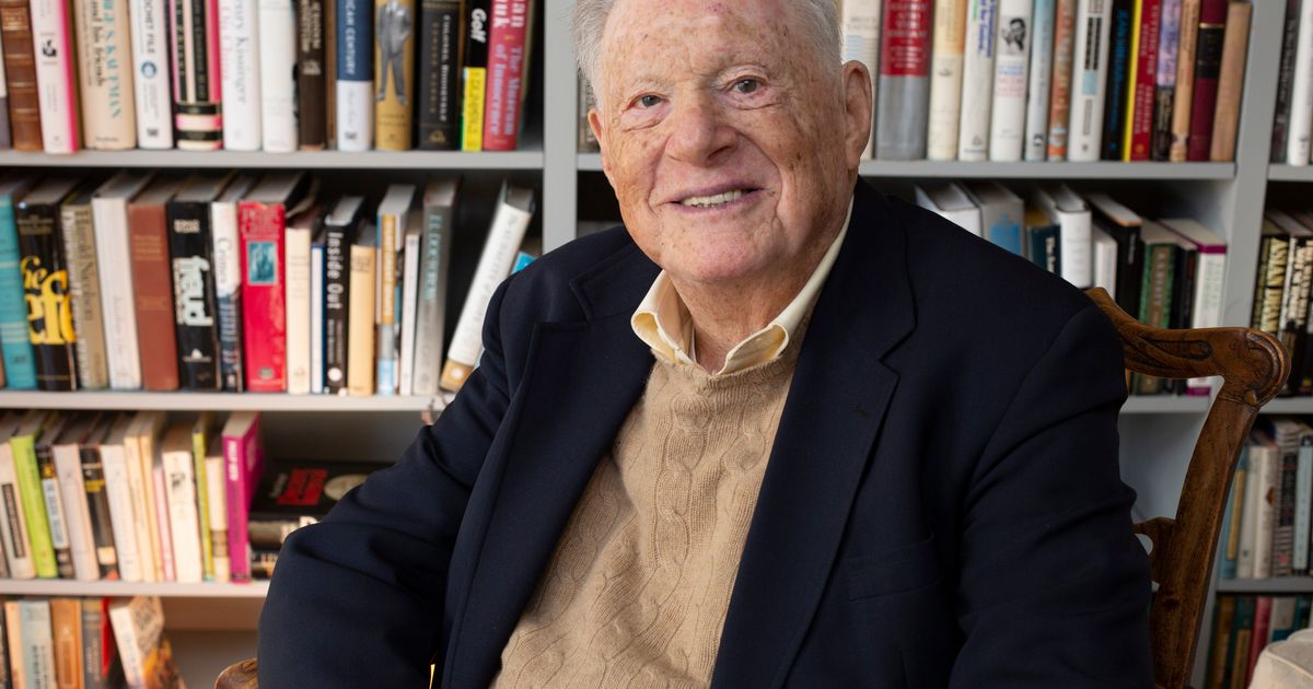 Robert Bernstein, top publishing executive, dead at 96 | The Seattle Times