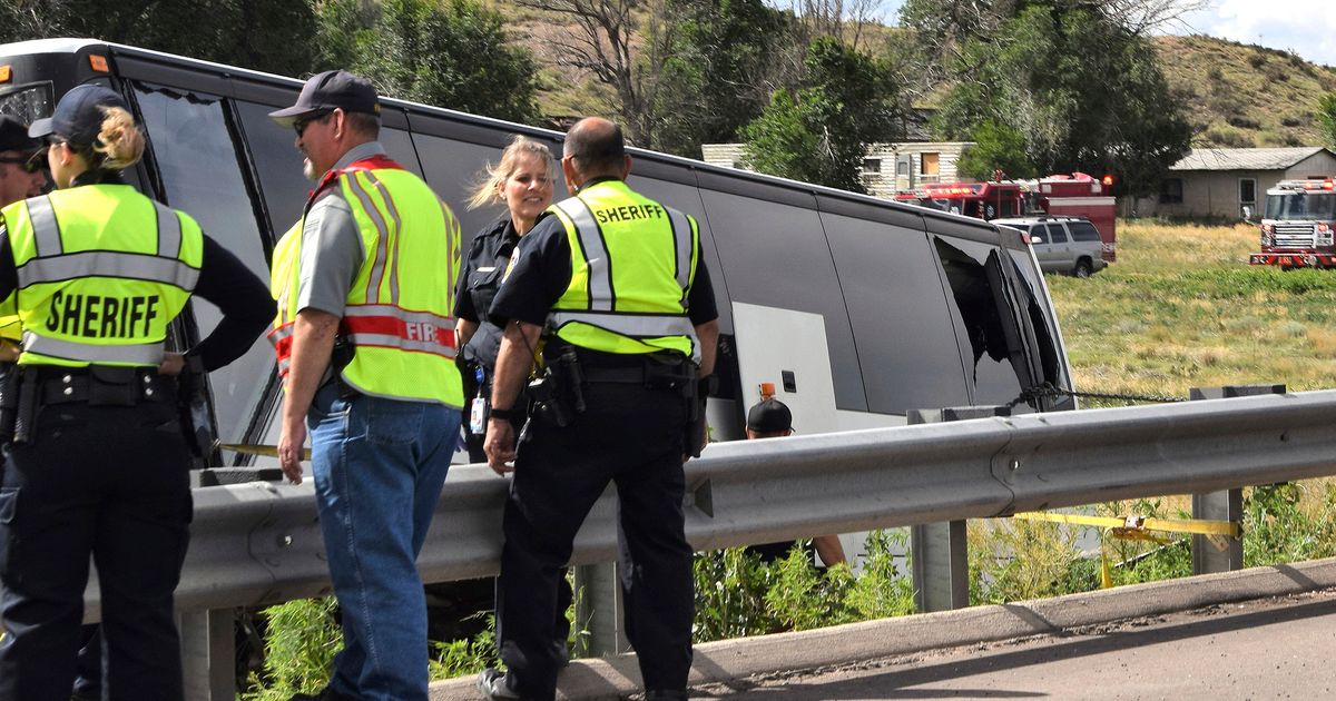 2 dead in charter bus crash in southern Colorado | The Seattle Times
