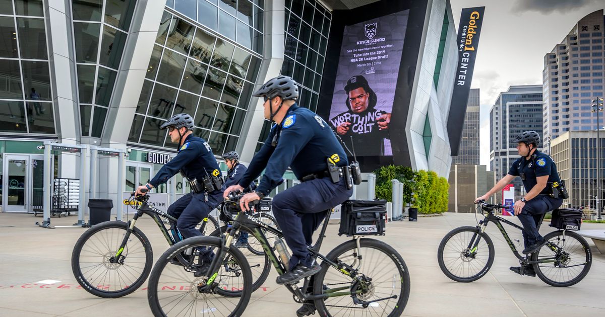 Police in uniform now welcome at California pride event | The Seattle Times