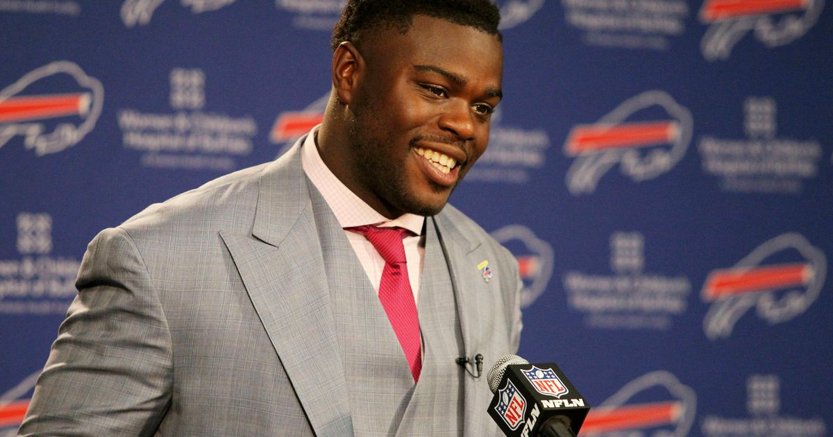 NFL player to pay for 11-year-old shooting victim’s funeral | The ...