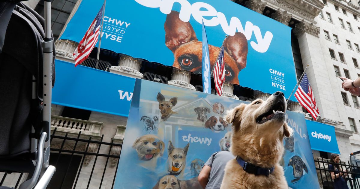 Top dog: Shares of online pet store Chewy soar in debut | The Seattle Times