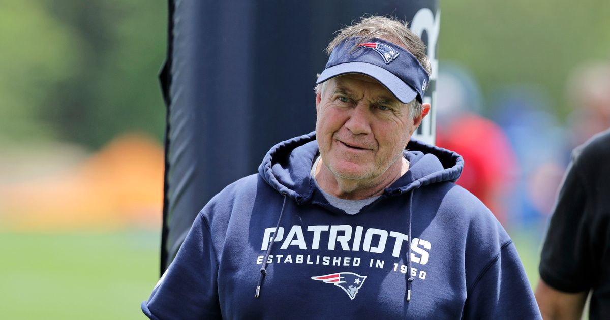 Rookie QB Stidham learning the ropes at Pats’ minicamp | The Seattle Times